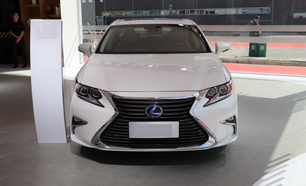 雷克萨斯ES200开了13万公里才亏5万？经销商：买的人抢着要_车家号_发现车生活_汽车之家