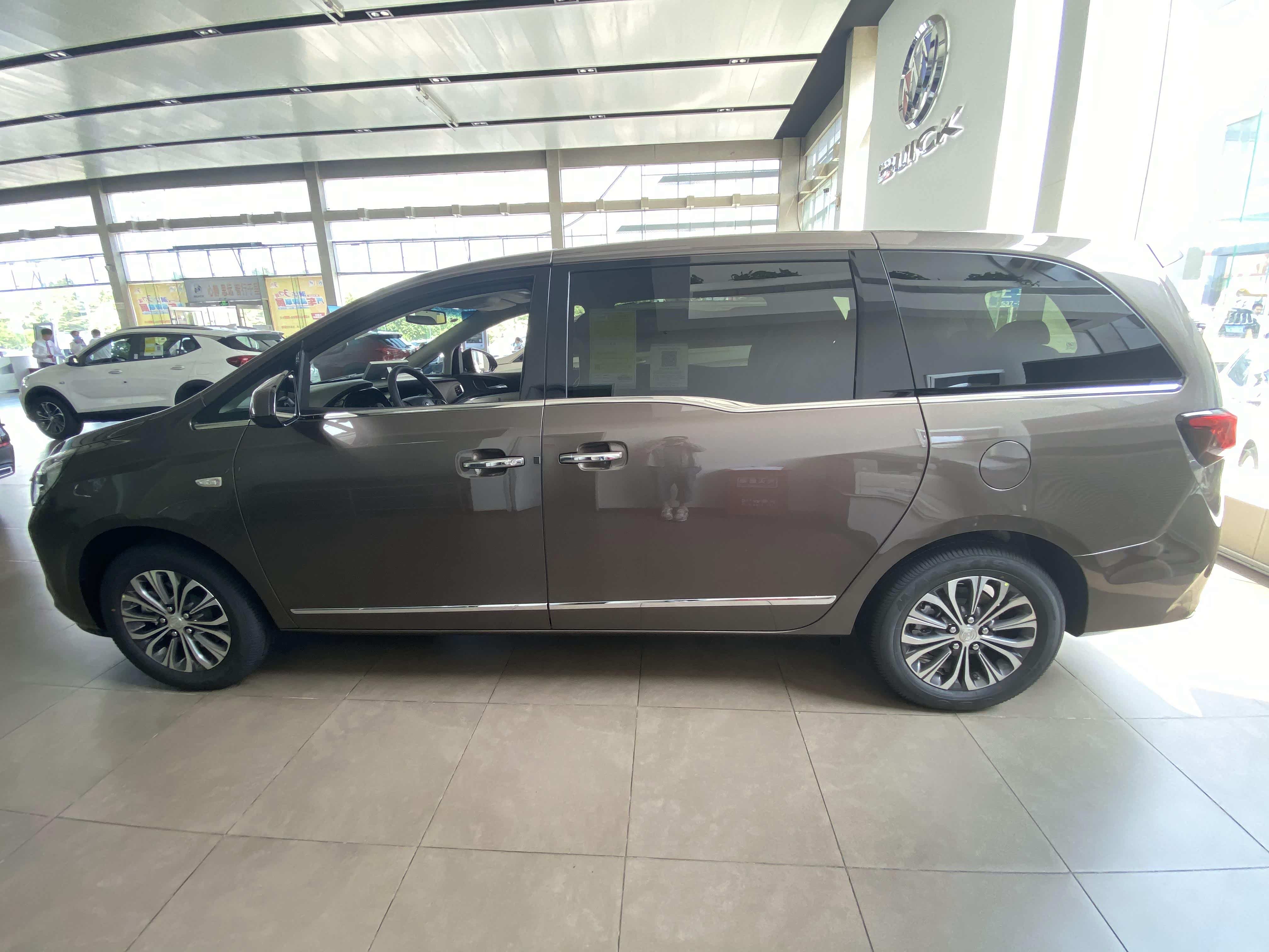 【到店实拍】别克GL8 2020款陆上公务舱652T豪华型_车家号_发现车生活_汽车之家