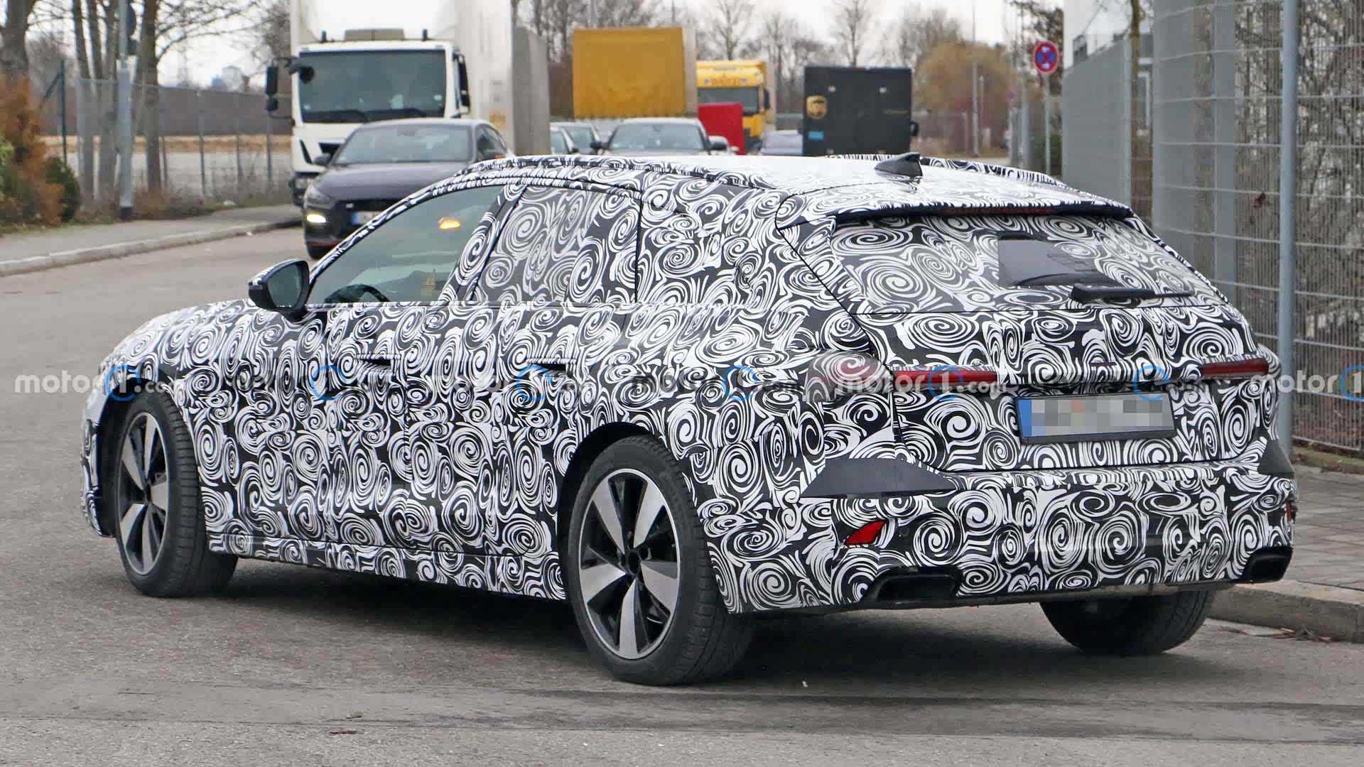 【文章】最快今年上半年首次亮相 奥迪2024款A4 Avant原型车最新谍照曝光_车家号_汽车之家