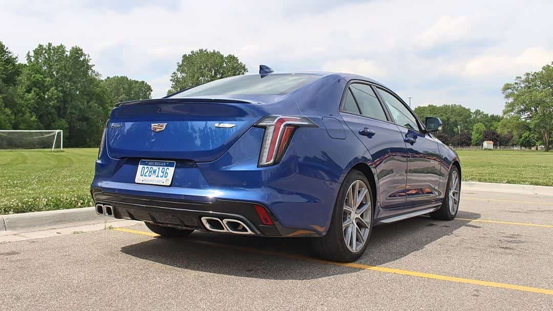 【文章】海外实拍凯迪拉克CT4-V 入门级的性能版运动轿车_车家号_汽车之家