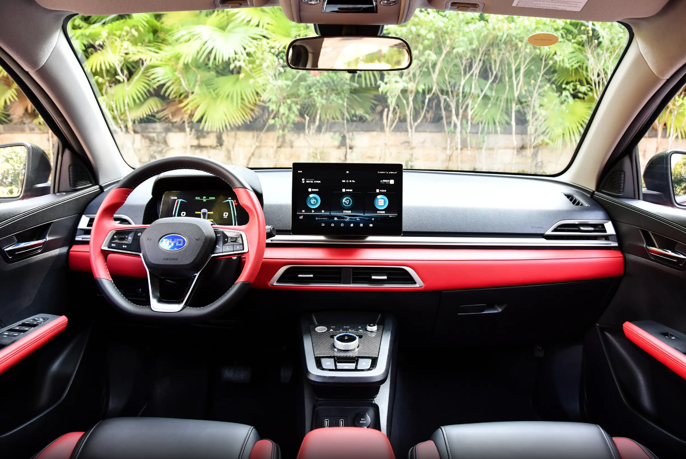 【文章】比亚迪最便宜的电动车！9.58万起，最高续航超400KM，带你看e2_车家号_汽车之家