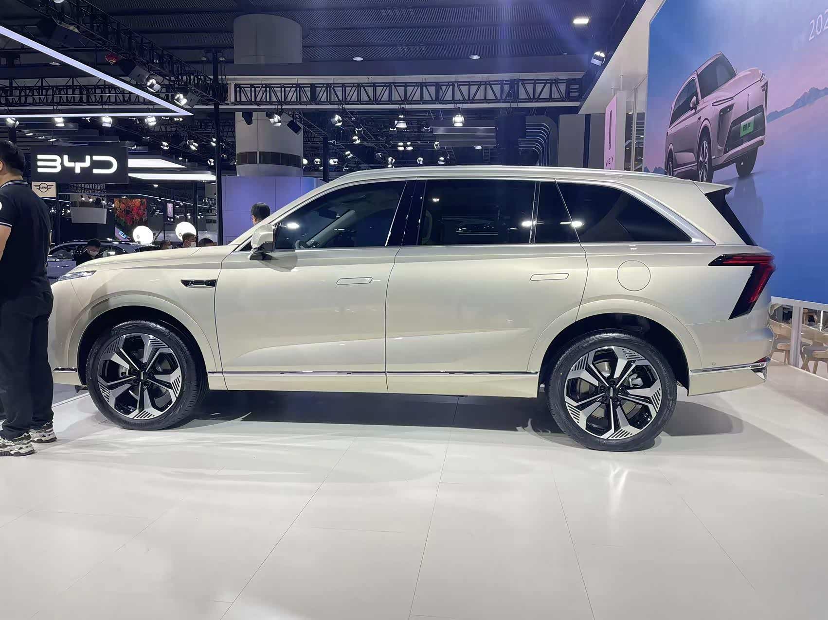 【文章】直指理想L8，魏牌蓝山DHT-PHEV预计4月份上市，搭载1.5T插混_车家号_汽车之家