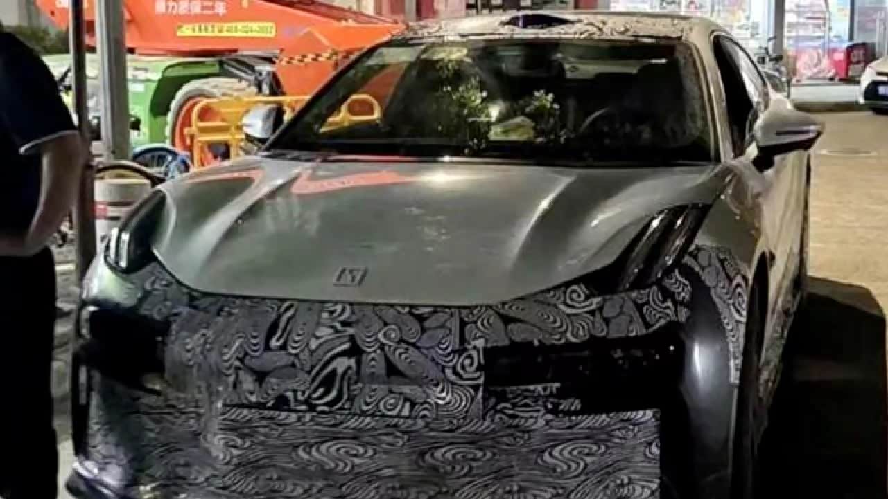 【文章】30万以内起售？蔚来ET5旅行版曝光，极氪001地位不保_车家号_汽车之家