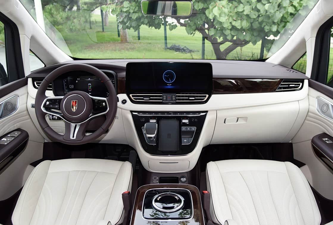 【文章】国产中大型MPV标杆！红旗HQ9震撼来袭，能否站稳高端市场？_车家号_汽车之家