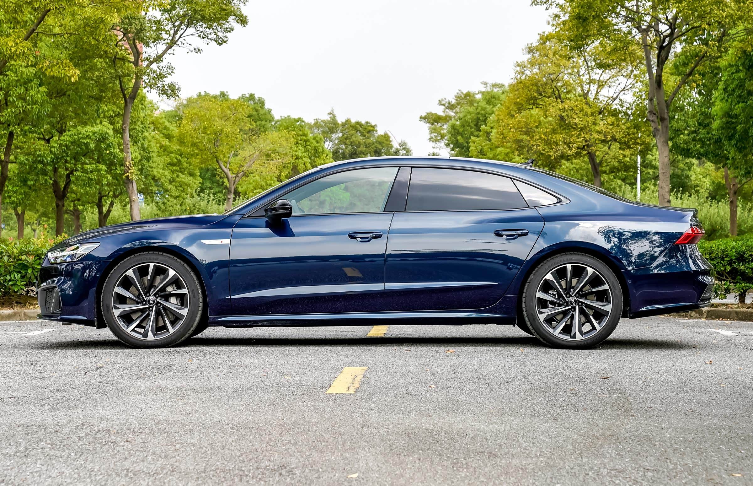 【文章】奥迪A7L：3.0T动力+空气悬架，价格比奥迪A7实惠_车家号_汽车之家