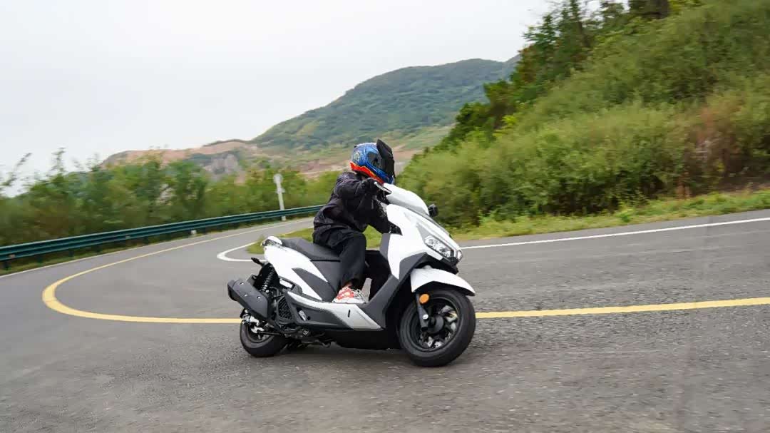 【文章】动力媲美150级的高端代步125踏板—大阳VRS125动态评测_车家号_汽车之家