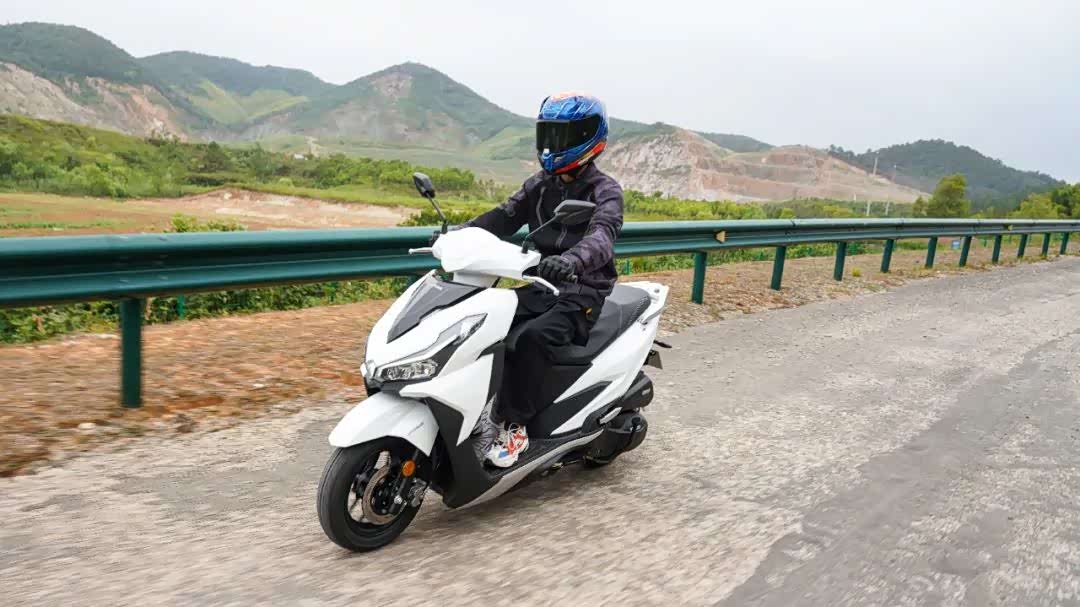 【文章】动力媲美150级的高端代步125踏板—大阳VRS125动态评测_车家号_汽车之家