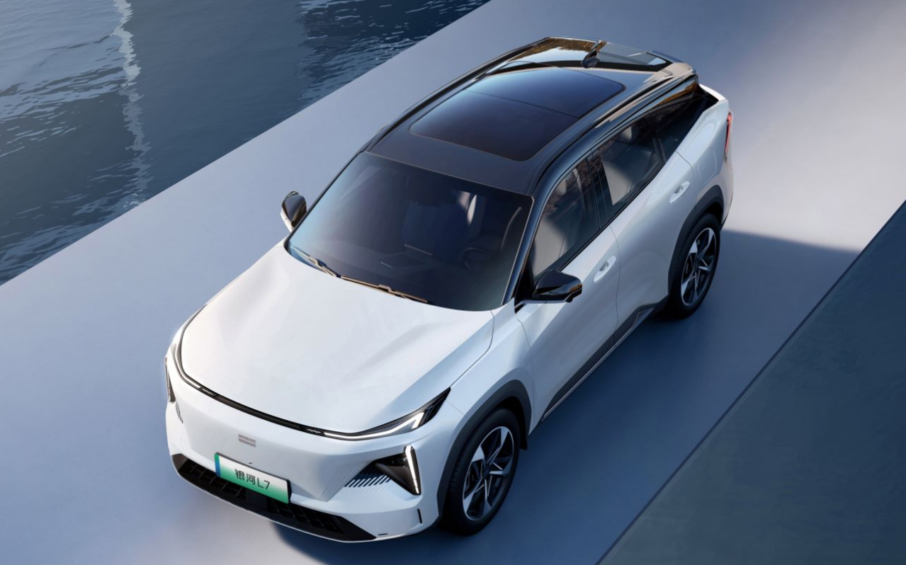 【文章】标配8155芯片+银河N OS系统，吉利银河L7首发亮相_车家号_汽车之家