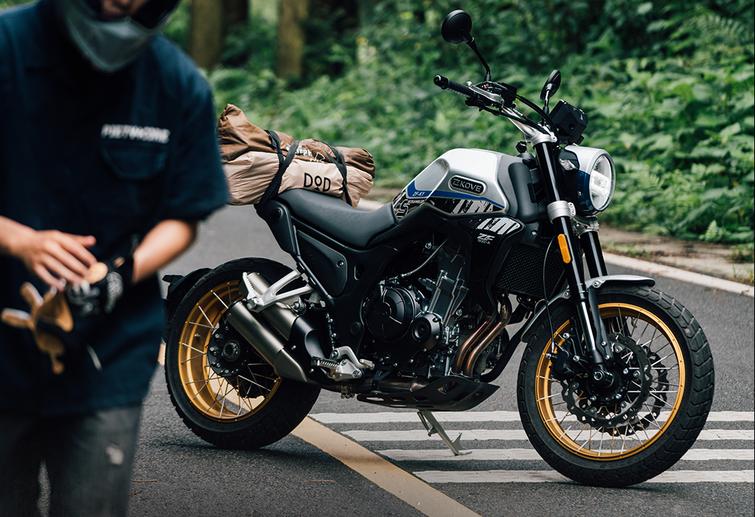 【文章】33980元！凯越525F正式上市，前减震不可调、卡钳换品牌_车家号_汽车之家