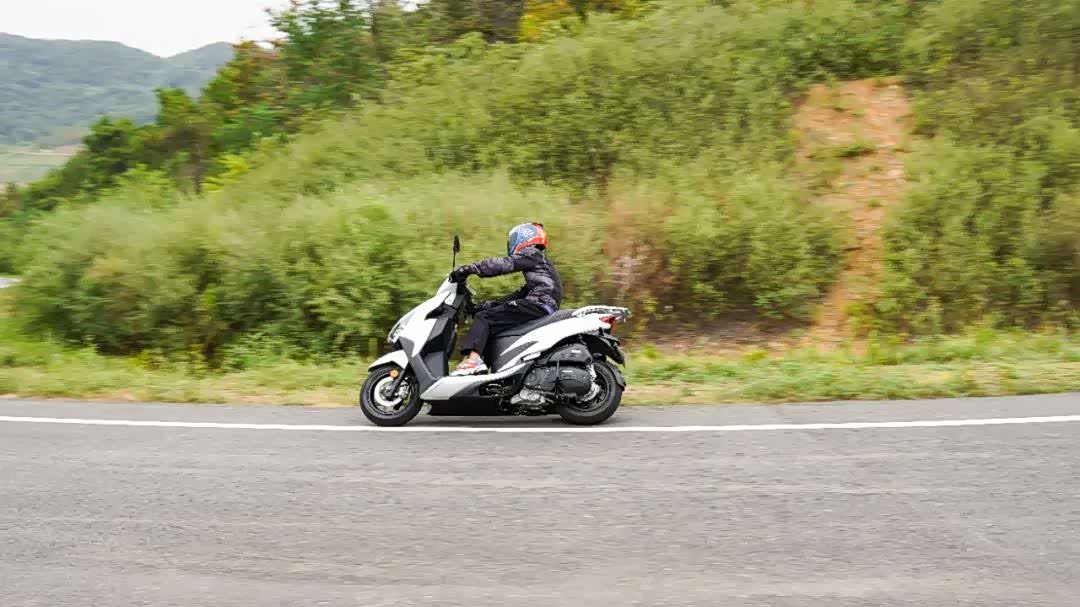 【文章】动力媲美150级的高端代步125踏板—大阳VRS125动态评测_车家号_汽车之家