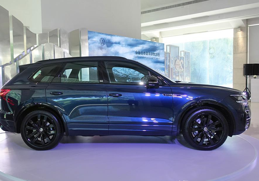 【文章】全新纪念版大众途锐登场，69.18万，配3.0T+8AT引擎，能否翻身？_车家号_汽车之家