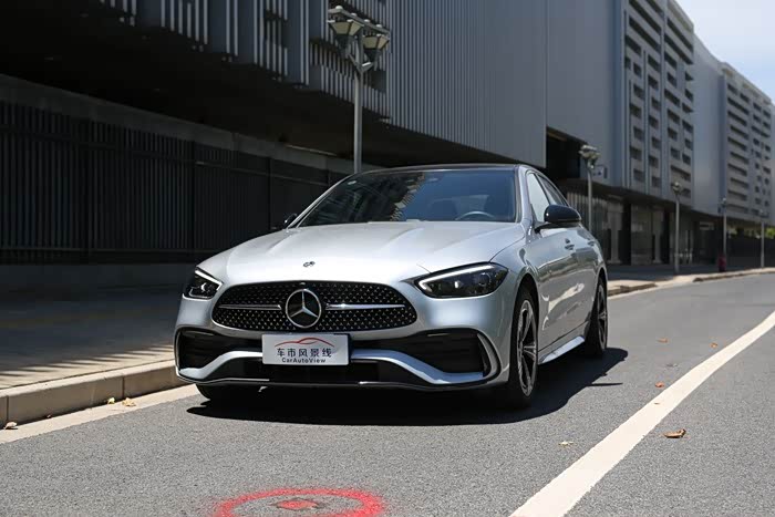 【文章】重新定义豪华新风尚 试驾全新一代奔驰C260L_车家号_汽车之家