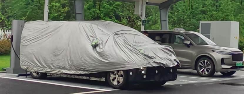 理想首款MPV代号W01路试谍照曝光 李想称“比法拉利拉法还瞩目”_车家号_发现车生活_汽车之家