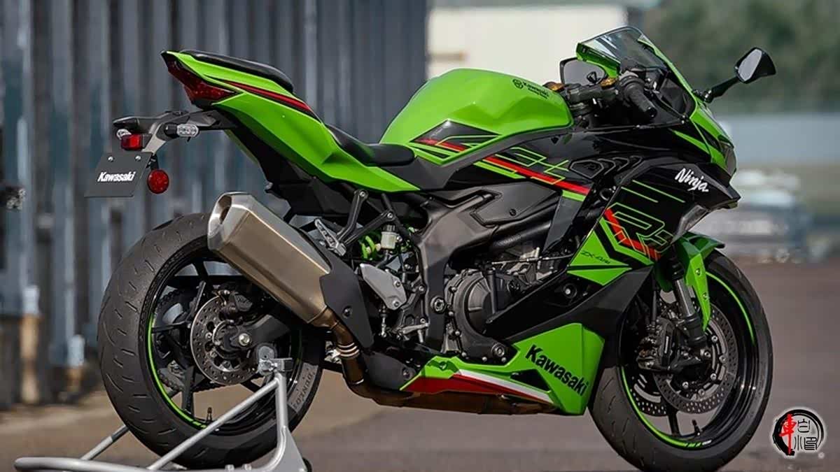 【文章】北京摩博｜国产进口四缸对决：凯越450RR&川崎ZX-4R拼的是声浪_车家号_汽车之家