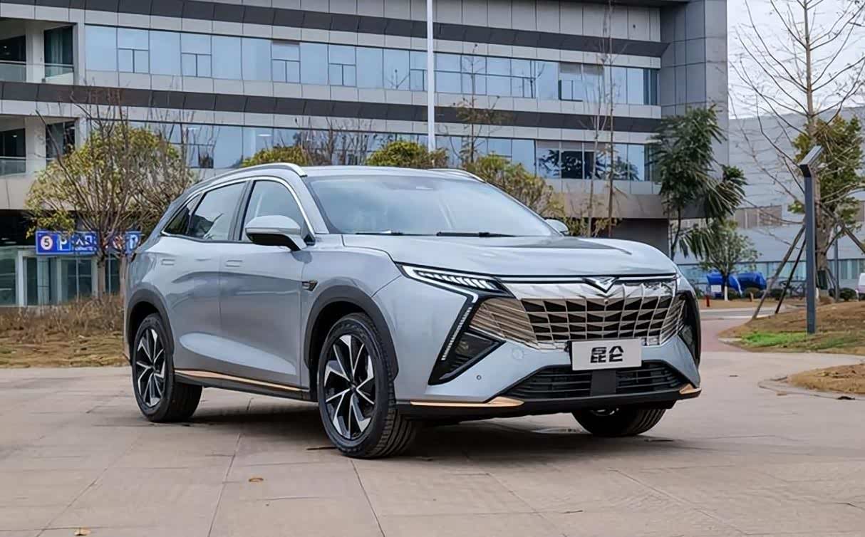 【文章】忘了雪铁龙C6吧，中型SUV卷到9.99万，奇瑞的“弃子”开始炫技_车家号_汽车之家