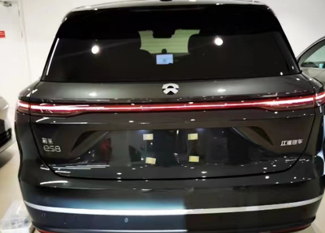 【文章】全新蔚来ES8实车到店，基于NT2.0平台打造，外观大气，续航理想_车家号_汽车之家