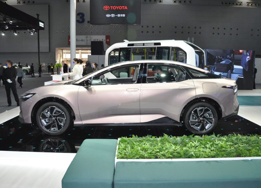 【文章】一汽丰田bZ3正式上市，16.98万元起售，最高续航达616公里_车家号_汽车之家