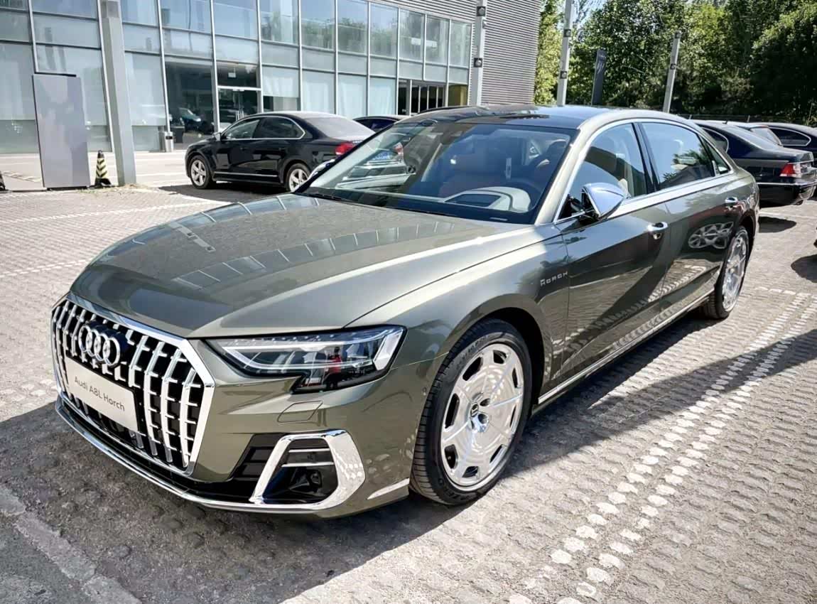 霸气外露！奥迪A8L霍希创始人版传奇型到店，配3.0T落地144万起步_车家号_发现车生活_汽车之家