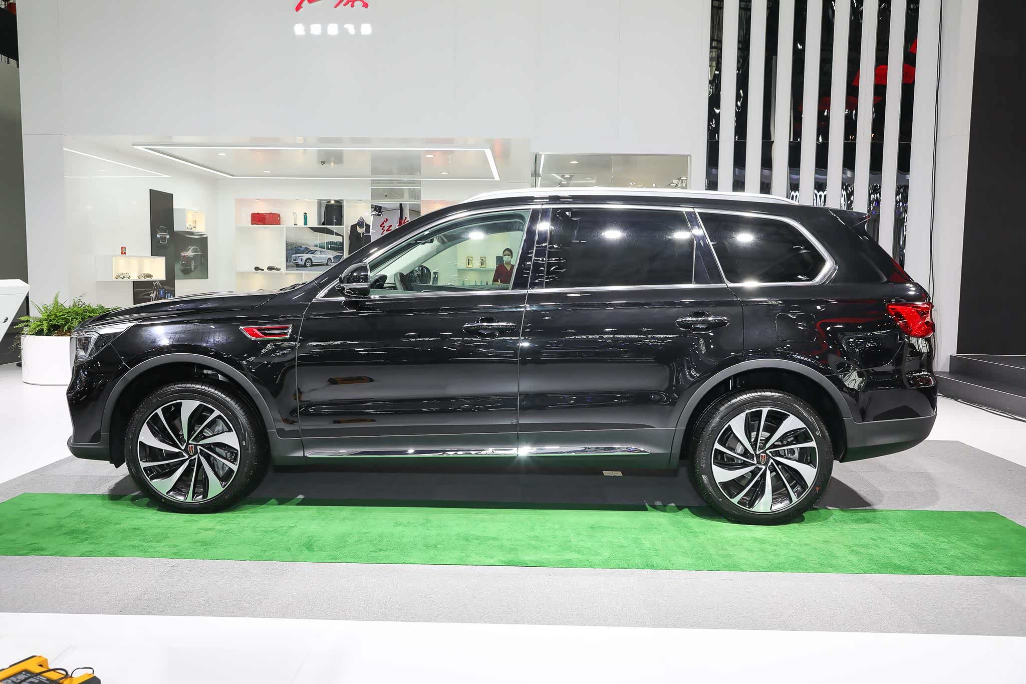 【文章】配置全面升级，气场强大，详细图解2022款红旗HS7_车家号_汽车之家