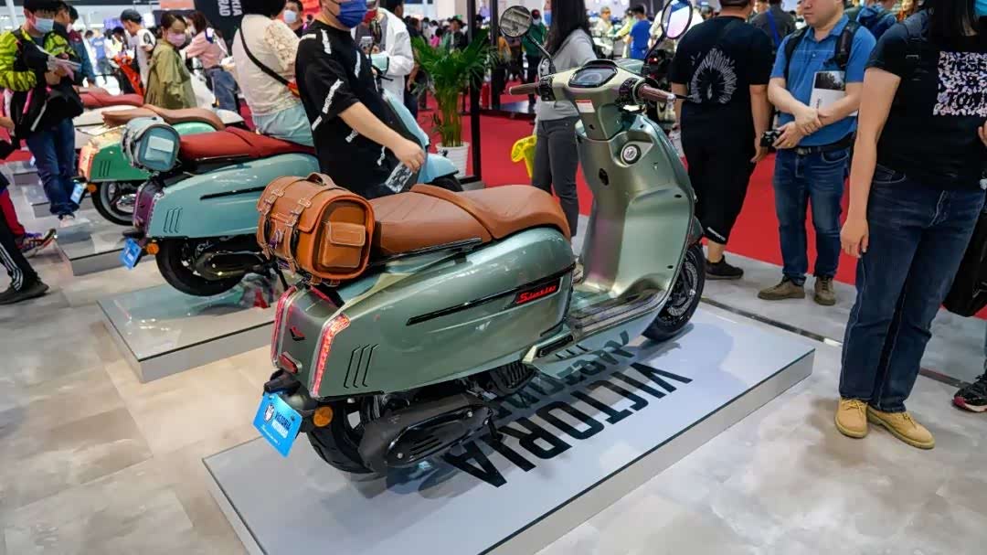 【文章】维多利亚Sixties 150/250Si多彩亮相北京摩展，逆市飘红绝非偶然_车家号_汽车之家