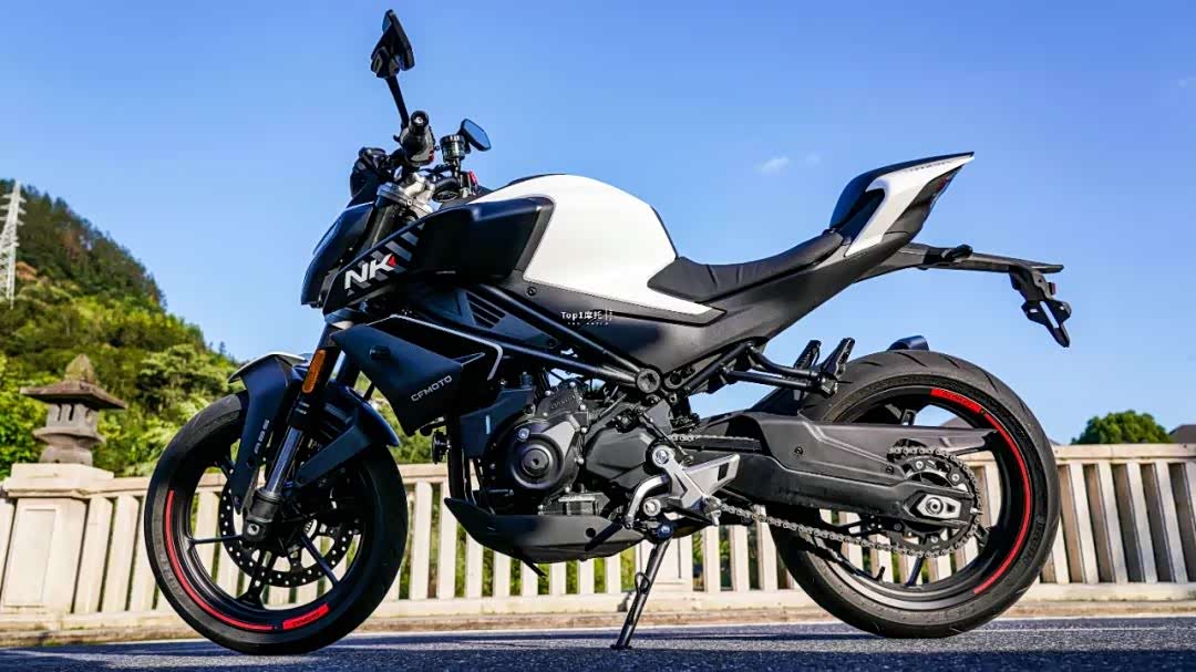 【文章】3万元内最强街车！春风450NK山路试驾，成功塑造同级新标杆_车家号_汽车之家