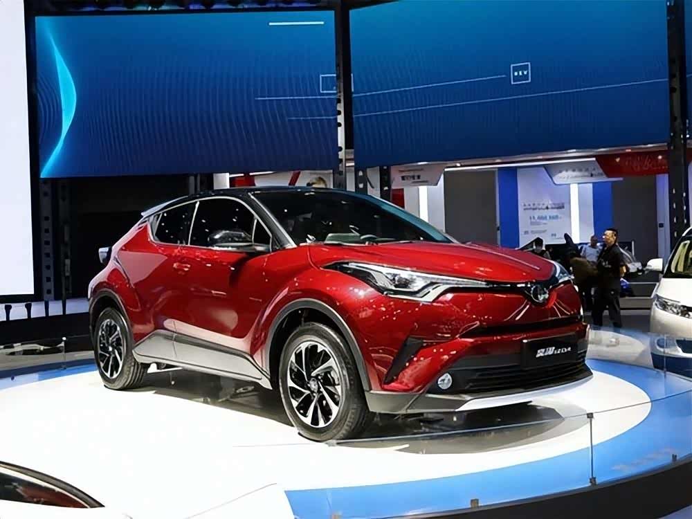 【文章】14.8万提了辆丰田奕泽IZOA，开了300KM，车主表示有话说_车家号_汽车之家