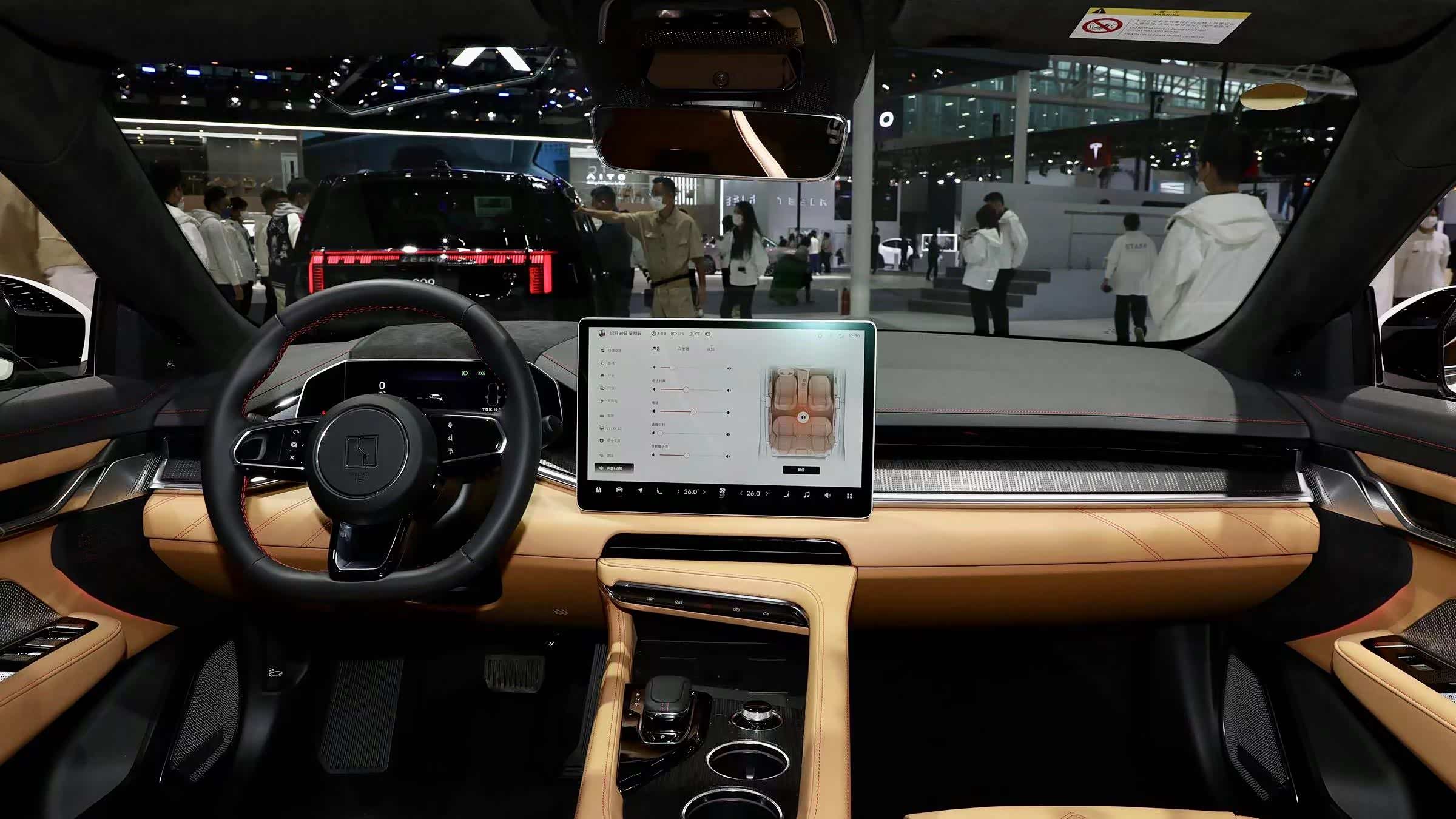 这是Mobileye量产方案的天花板水平？解析极氪NZP功能_车家号_发现车生活_汽车之家