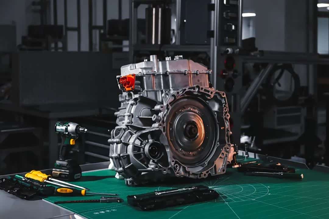 动力和能效同步提升，“雷神”开启混动新时代_团车网