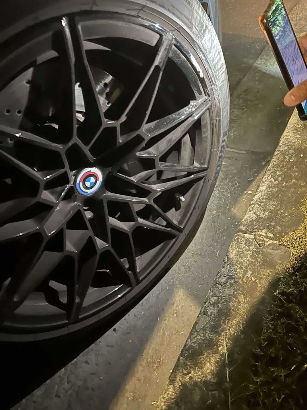 宝马M3车主横评星标米其林PS4S和倍耐力P0，哪款才是他的菜？_车家号_发现车生活_汽车之家