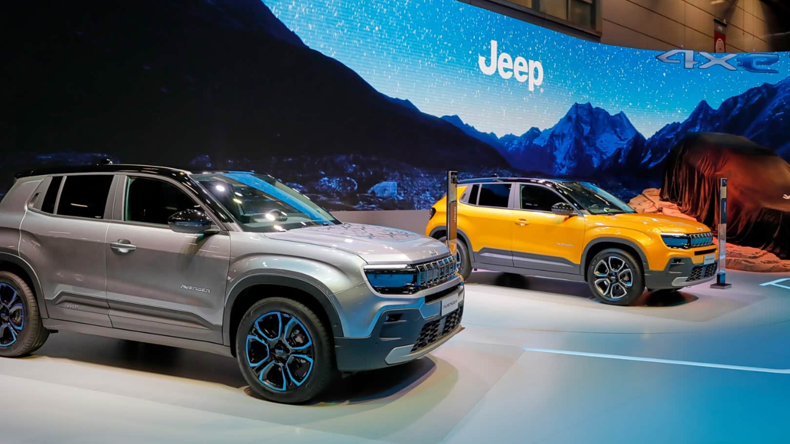 2022巴黎车展：Jeep首款纯电SUV，前驱动力，仅400km续航！_车家号_发现车生活_汽车之家