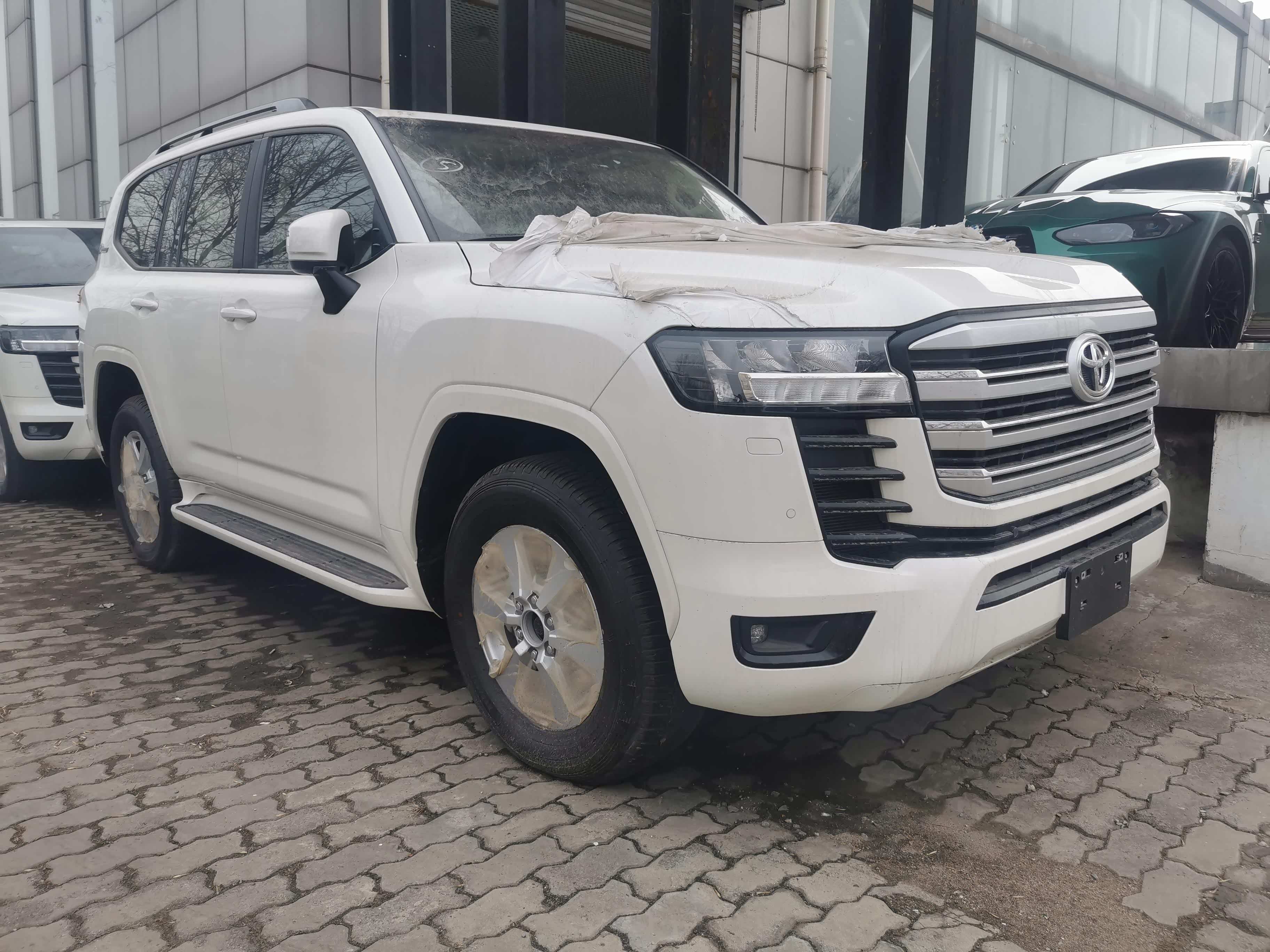 【文章】国产版“陆巡”来了，配3.5T+10AT，10月上市，预售价或超80万_车家号_汽车之家