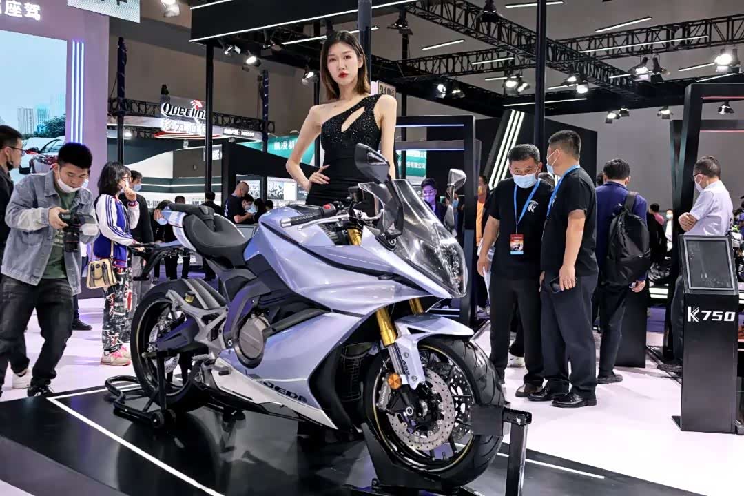 【文章】国产仿赛还得看杰迪！VISION K333全球首秀，K750公布售价！_车家号_汽车之家