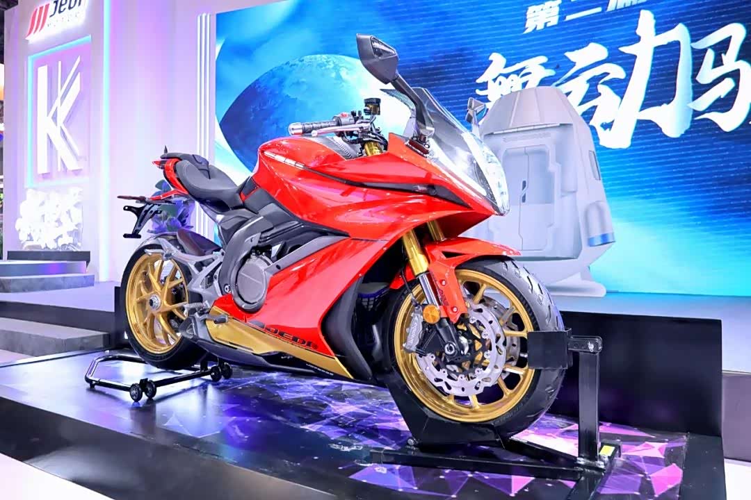 【文章】国产仿赛还得看杰迪！VISION K333全球首秀，K750公布售价！_车家号_汽车之家