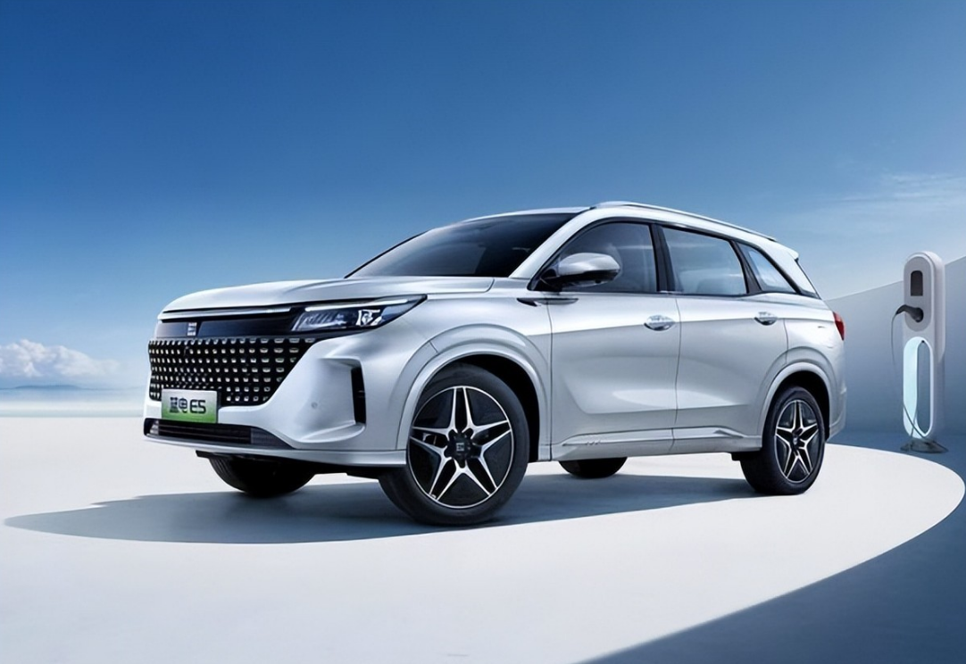 【文章】飞凡F7、蓝电E5领衔，这些刚上市的新车堪称“价格屠夫”_车家号_汽车之家