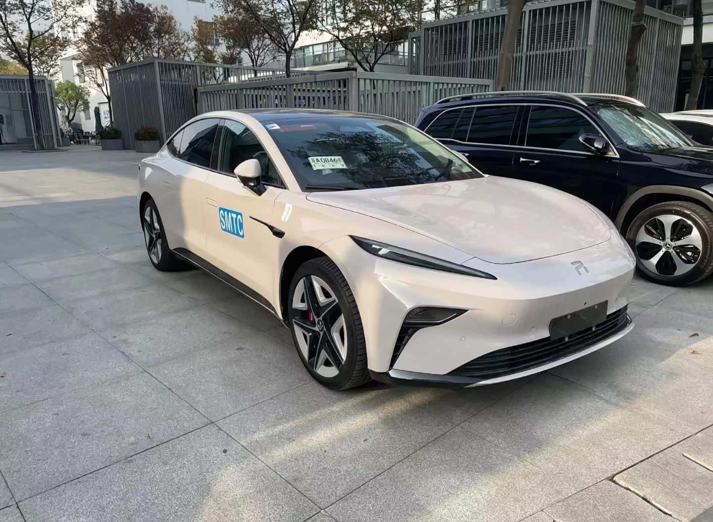 【文章】外形酷似智己L7，尺寸超比亚迪汉EV，全新飞凡F7实车现身_车家号_汽车之家