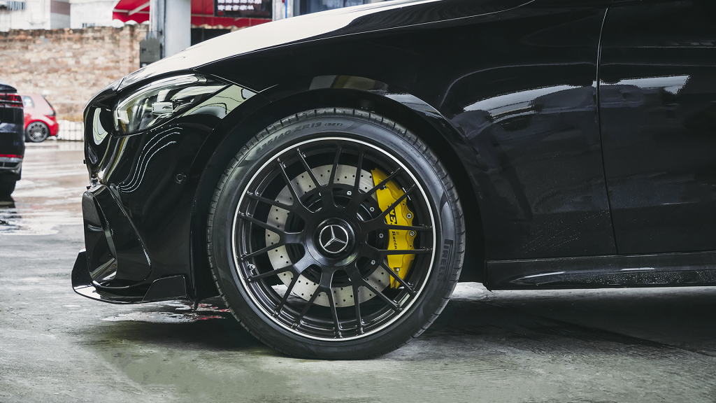 奔驰C260L升级刹车 奔驰e300改装案例 TEI刹车套件，脚感舒适线性_车家号_发现车生活_汽车之家