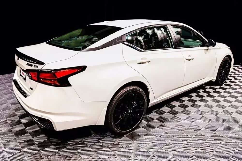 【文章】2023款“天籁”首次曝光，搭载2.0T+7AT组合_车家号_汽车之家