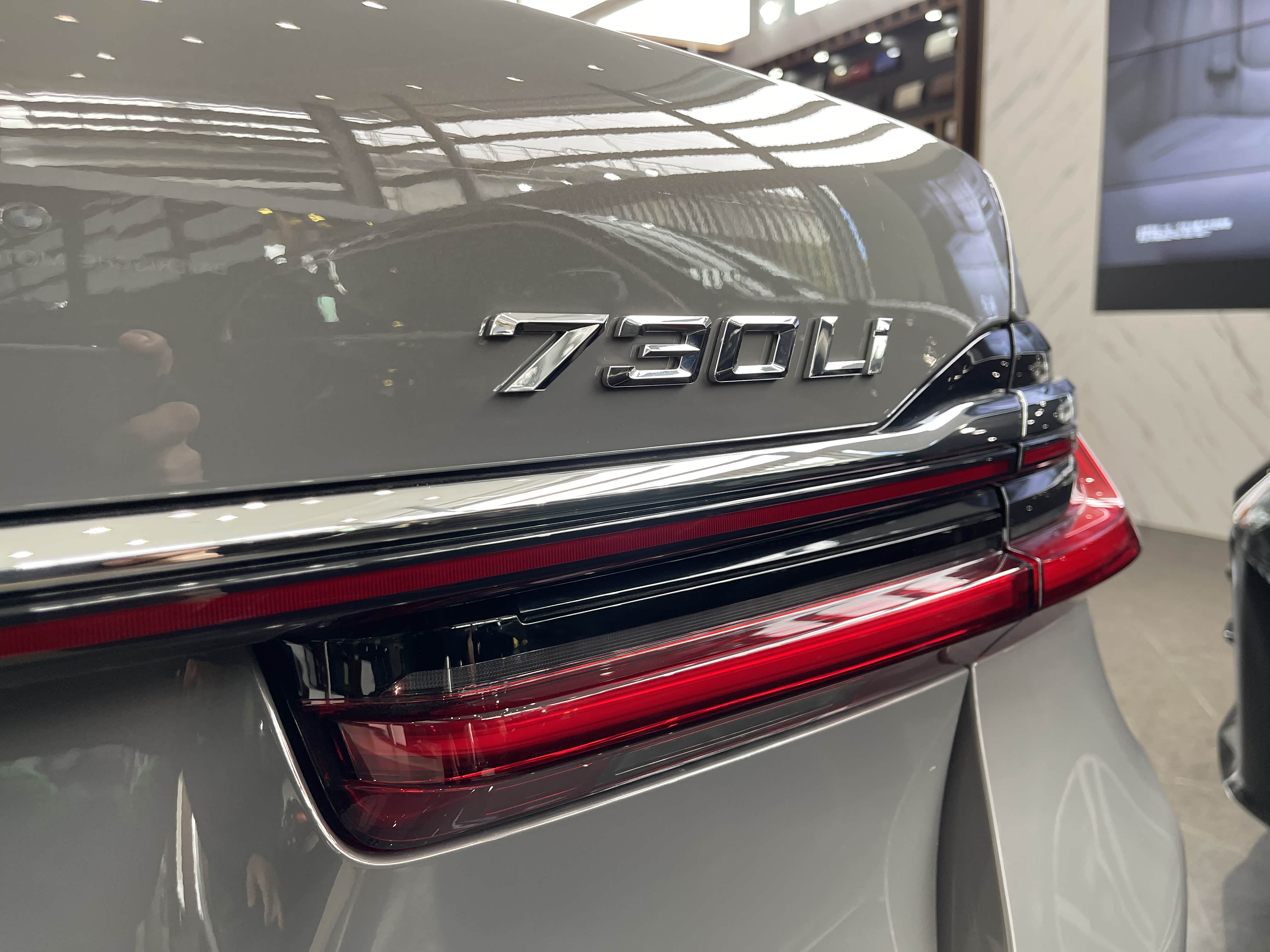 【文章】2.0T的宝马730Li也是7系 - 但这样的7系真的打不过奔驰新S级_车家号_汽车之家