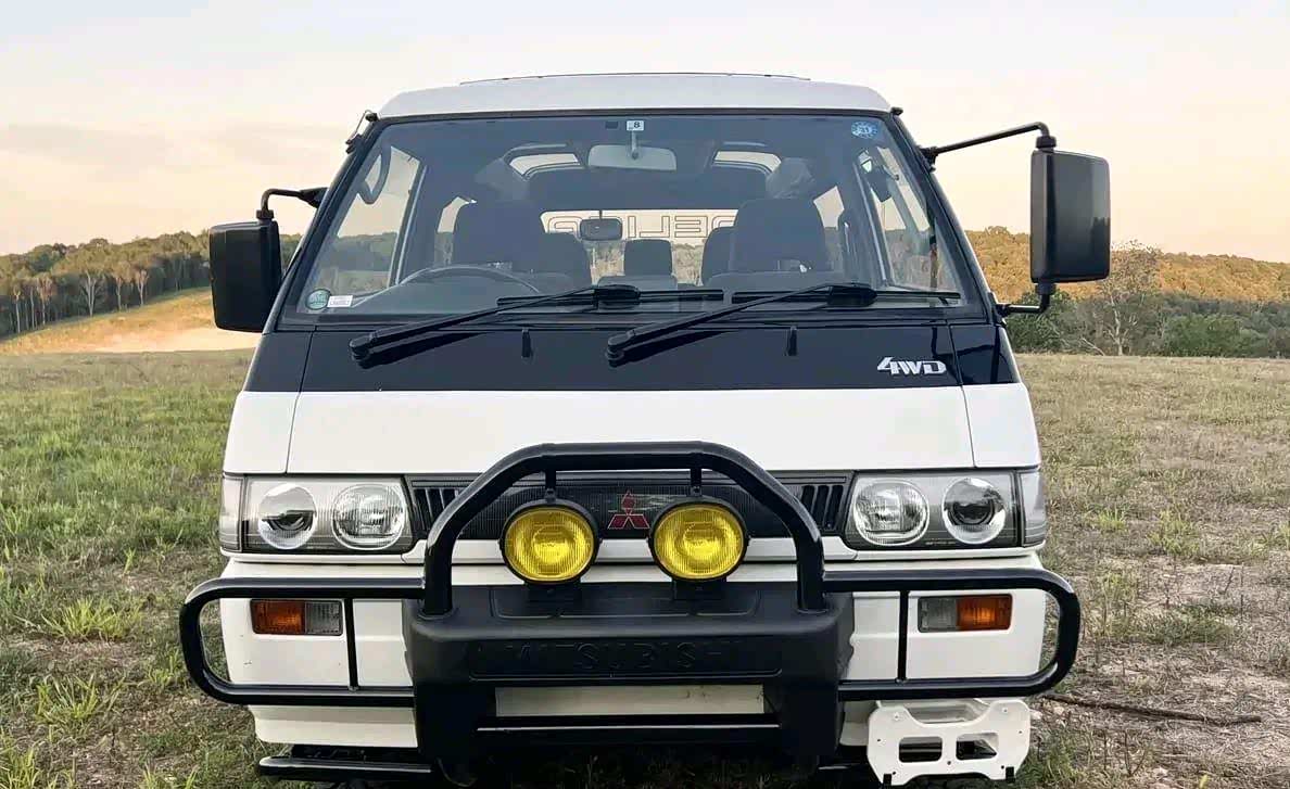 【文章】2.5T+4WD，最经典“三菱DELICA”实拍，高离地间隙+机械分时四驱_车家号_汽车之家