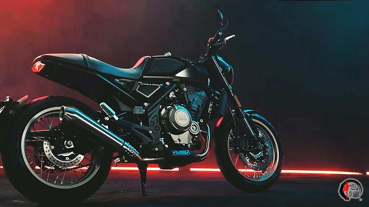 【文章】新车｜哑光战旗个性升级：高金GK500咖啡R售价34800元_车家号_汽车之家