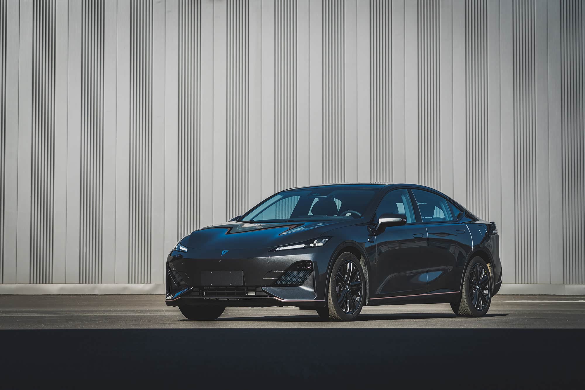 颠覆传统的新时代中型车标杆 试驾长安深蓝SL03增程版_车家号_发现车生活_汽车之家