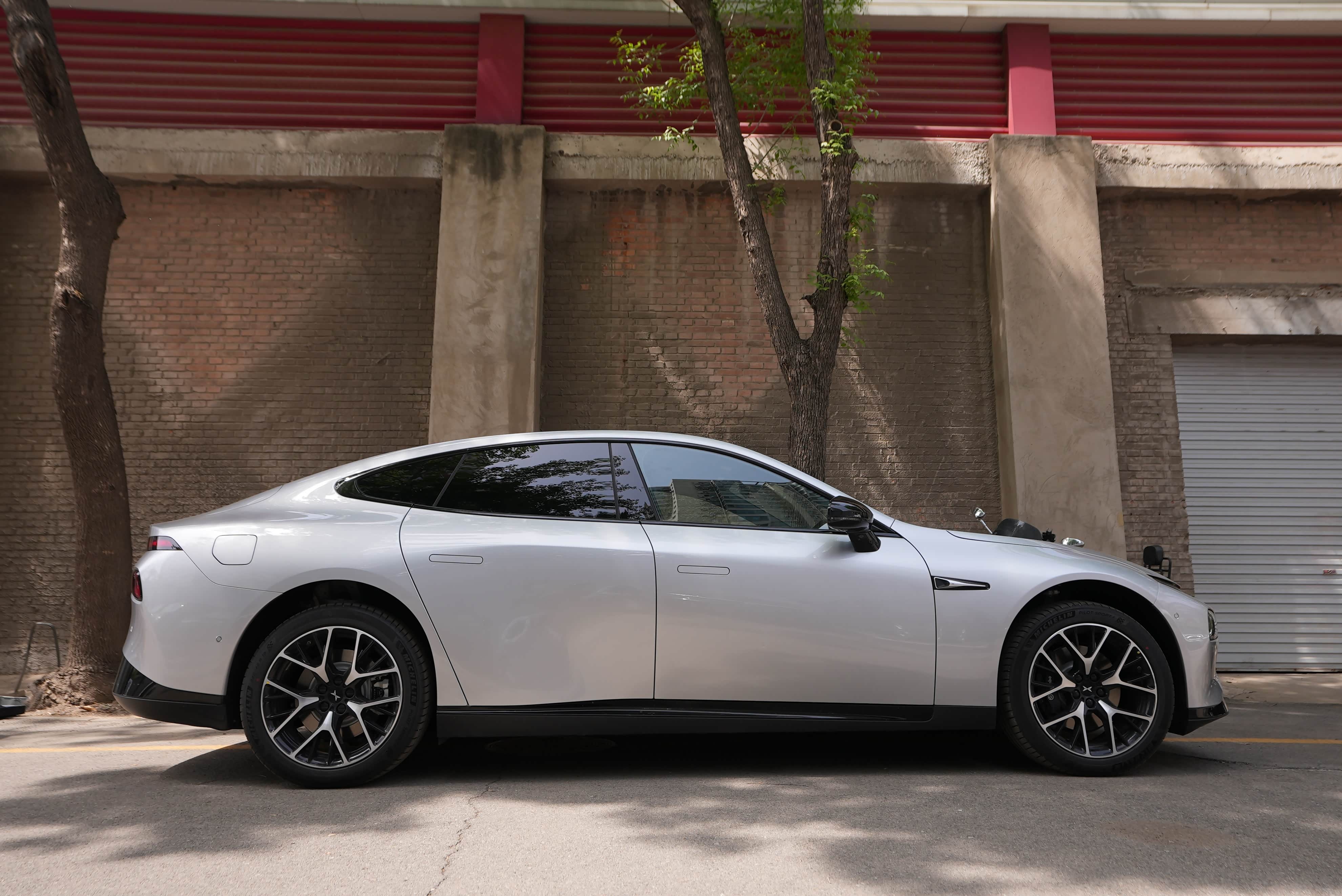 【文章】谁说马力和舒适必须互斥？小鹏P7i给你答案_车家号_汽车之家