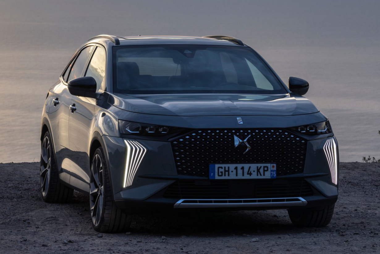 【文章】前脸气势咄咄逼人，就差热度了！谛艾仕2023款DS7悄然现身目录_车家号_汽车之家