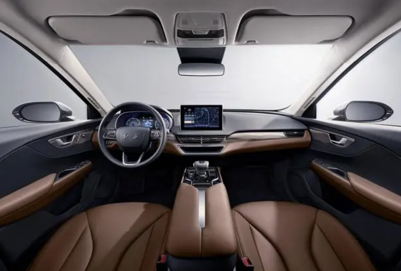 【文章】红旗E-QM5 VS 比亚迪海豹，20万级纯电轿车该怎么选择？_车家号_汽车之家