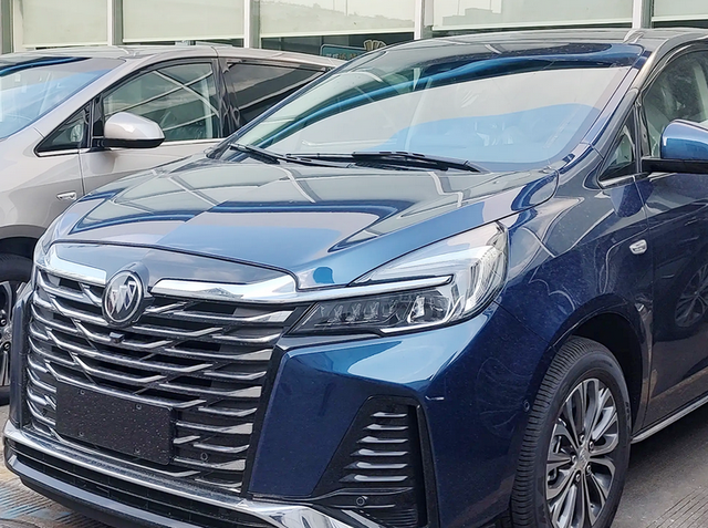 【文章】全新别克GL8实车亮相，外观更加霸气，2.0T+9AT，赛那不香了_车家号_汽车之家