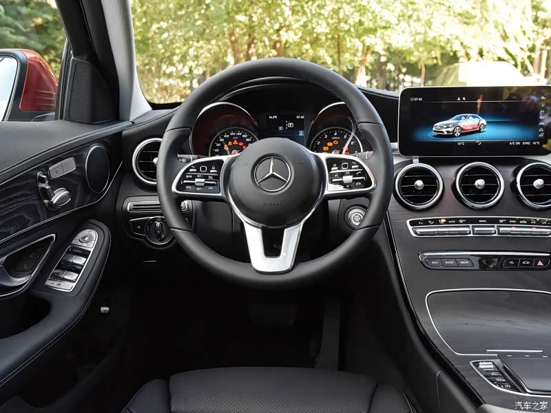 【文章】2019款奔驰c260l，内饰有很大改变，你心动了吗？_车家号_汽车之家