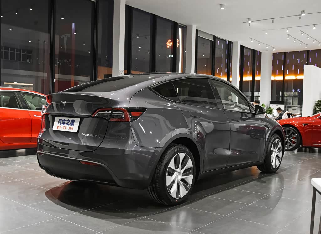 国产版Model Y来了，33.99万起，准备买Model 3的估计要犹豫了_车家号_发现车生活_汽车之家