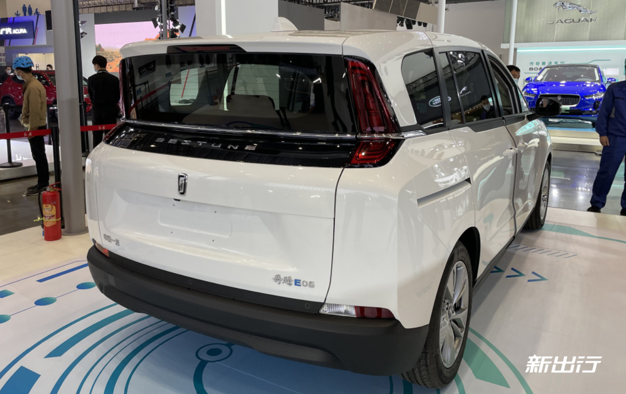 网约车主力再添员？一汽奔腾E05疑似滴滴第二款定制车_车家号_发现车生活_汽车之家