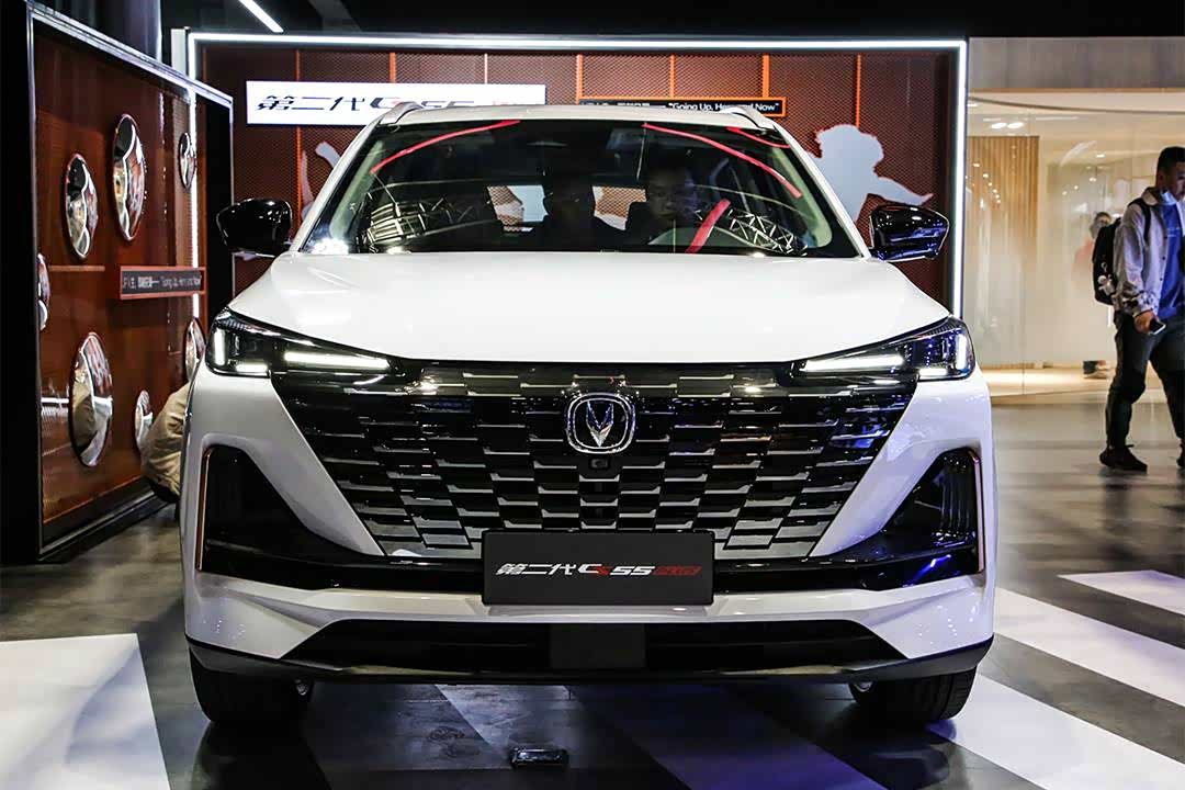 造型全面升级 第二代长安CS55 PLUS开启预售 区间10.69-12.19万元_车家号_发现车生活_汽车之家