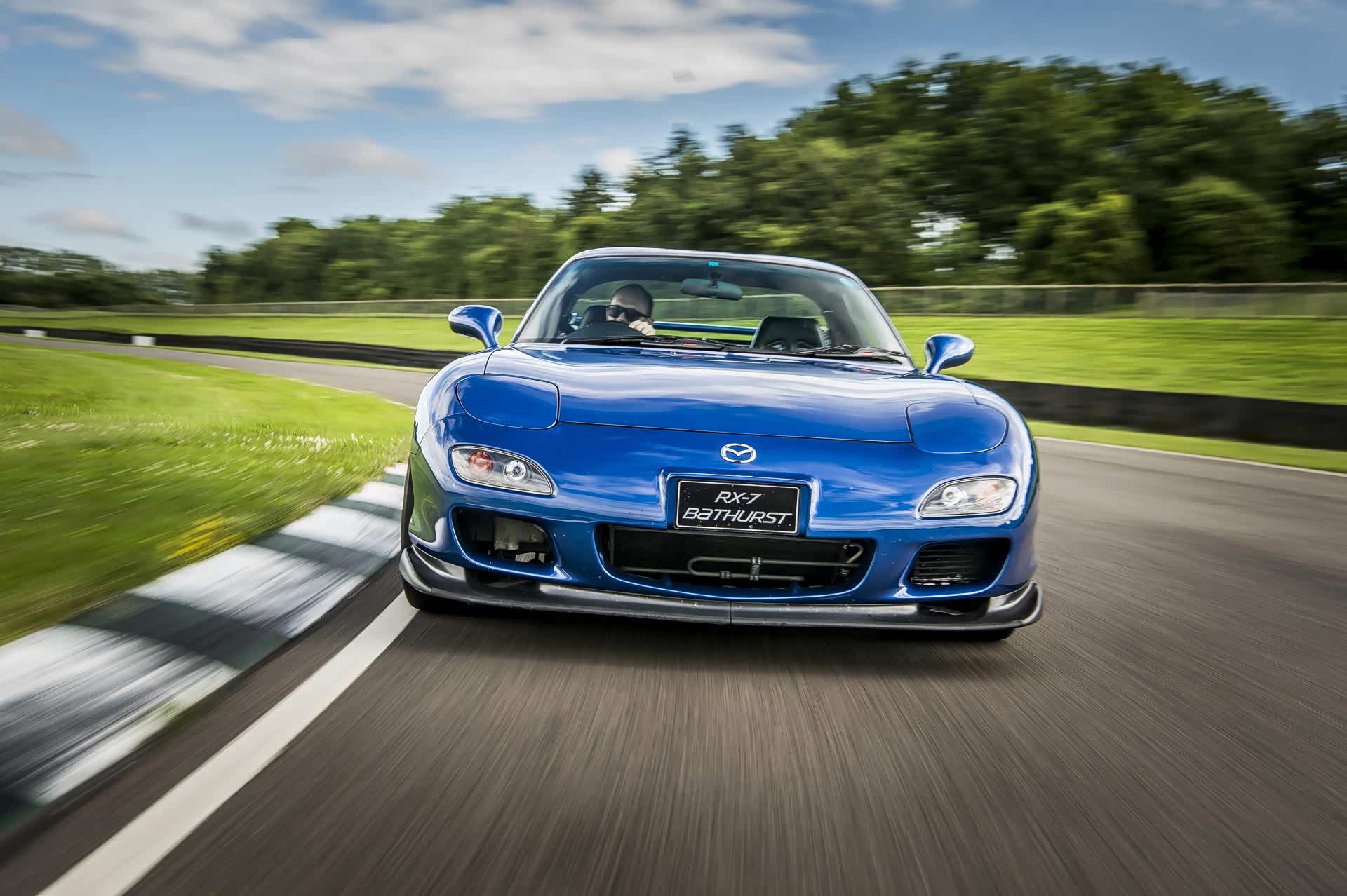 情怀无价！马自达恢复RX7 FC / FD零配件供应，日产翻新老GT-R_车家号_发现车生活_汽车之家